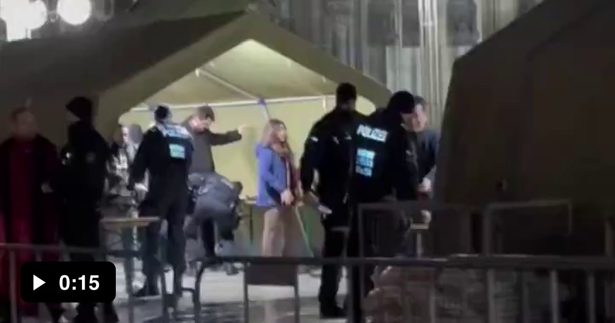 Security checks to enter Cologne Cathedral in Germany. - 9GAG