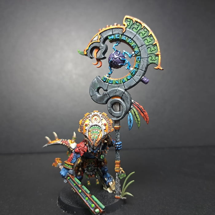 Saurus Astrolith Banner done! Time to customise the base. - 9GAG