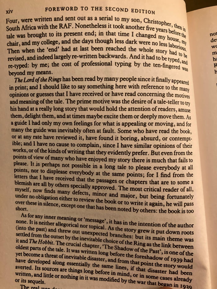 Anyone read forewords anymore? - 9GAG