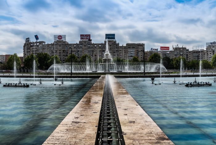 Unity square (Bucharest, 2022) - 9GAG