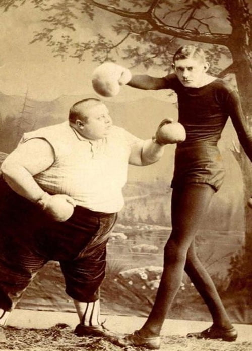 Daddy Longlegs and his henchman, Clump - 9GAG