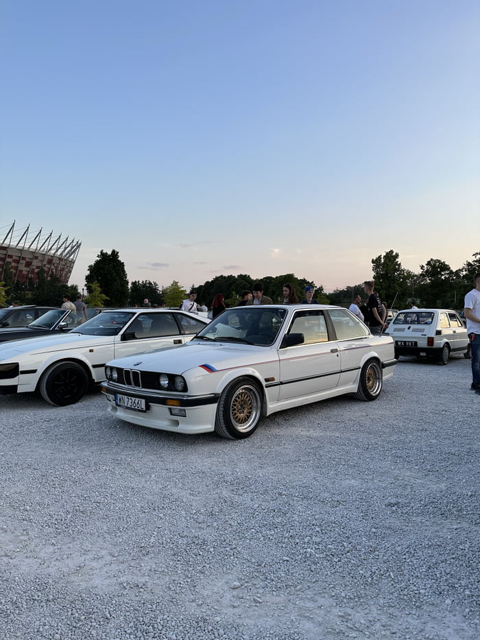 BMW E30 - 9GAG