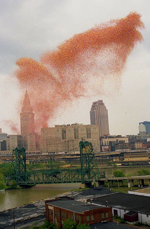 That time when 1.5 million balloons were released in Cleveland to break ...