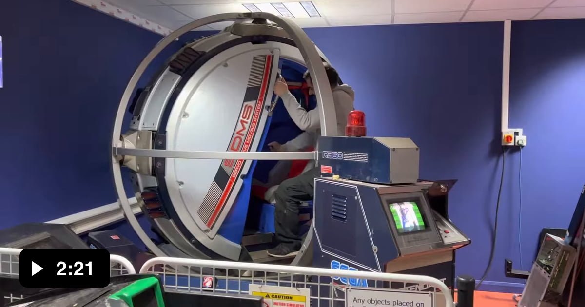 SEGA R360 (Game: G-LOC) Video by Craig Walker - 9GAG