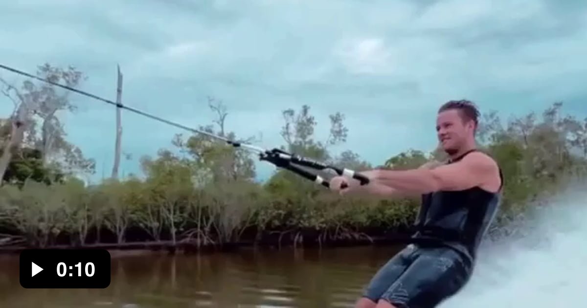 Flexing on water with no concerns - 9GAG