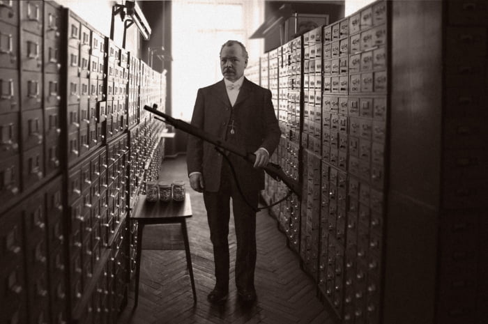 Russian geneticist Nikolai Vavilov in his seed bank, circa 1920s - 9GAG