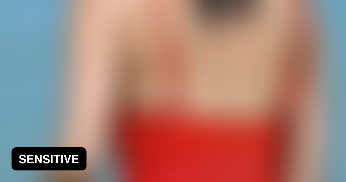 Olivia Munn's incredible ass - 9GAG