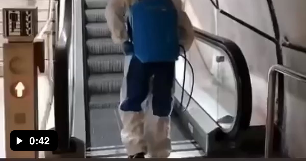 Wait a minute, something is wrong here… - 9GAG