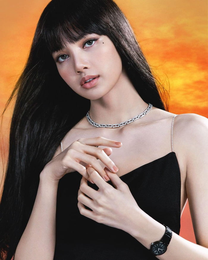 Lisa for BVLGARI - 9GAG