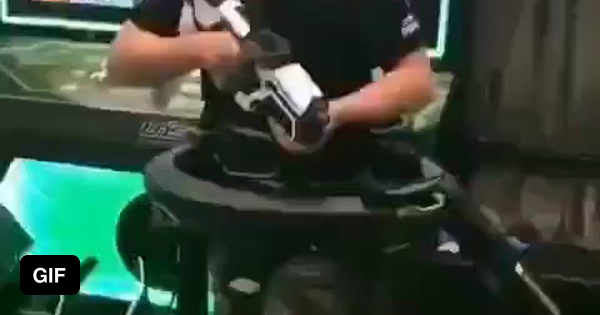 Interesting VR. - 9GAG