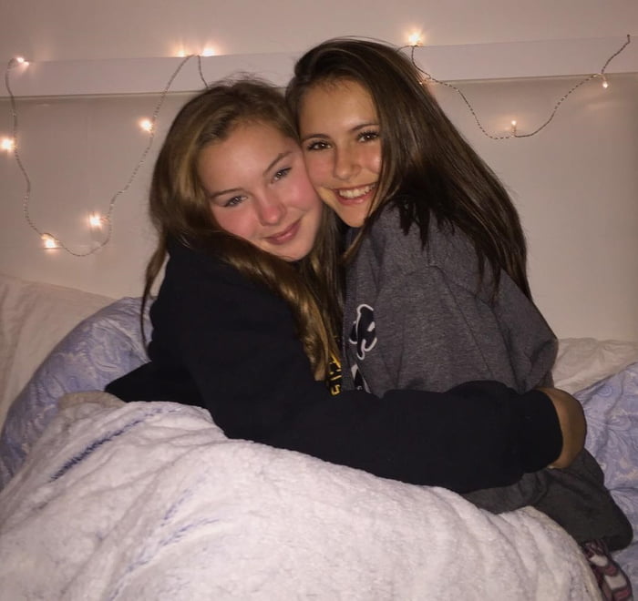 Abby Smith & Alex Hook - 9GAG