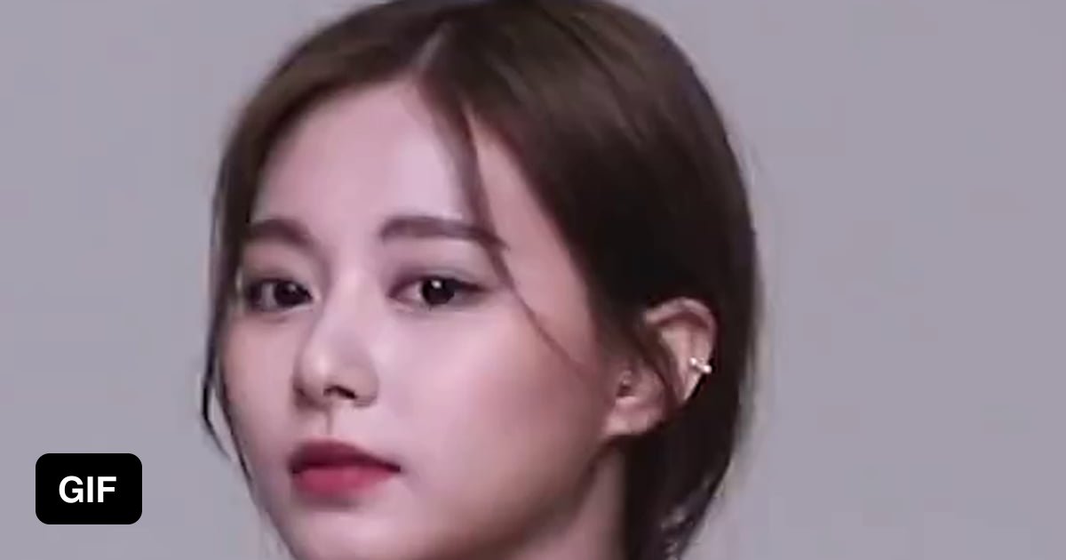Twice Tzuyu’s cleavage - 9GAG