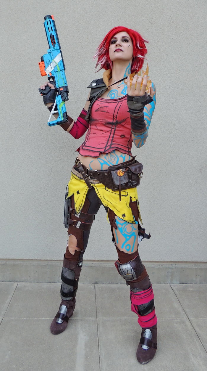 Lilith Cosplay 9gag