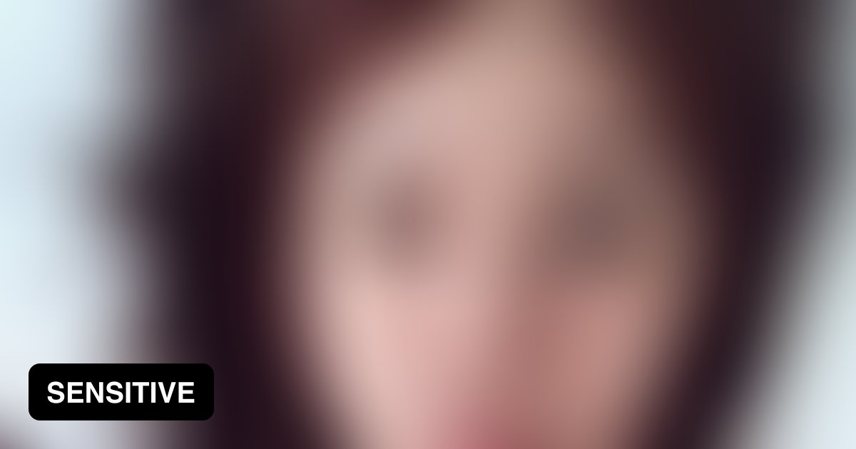 She's cute, but I dont know her name - 9GAG