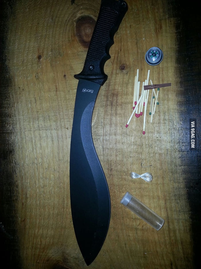 My survival Bolo-Machete. All of that fits in the handle. - 9GAG