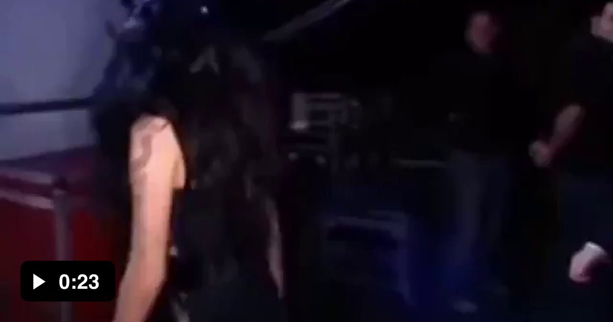 Amy Winehouse interview backstage at the 2008 BRIT Awards - 9GAG