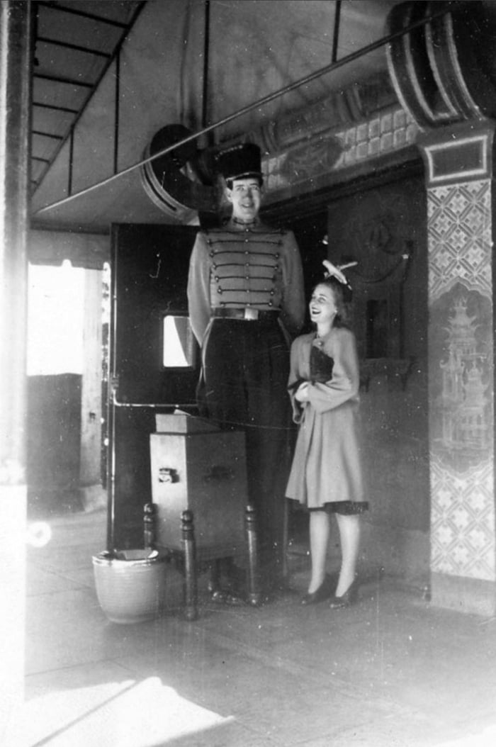 Seven foot plus actor, Lock Martin, who played Gort in, The Day the ...