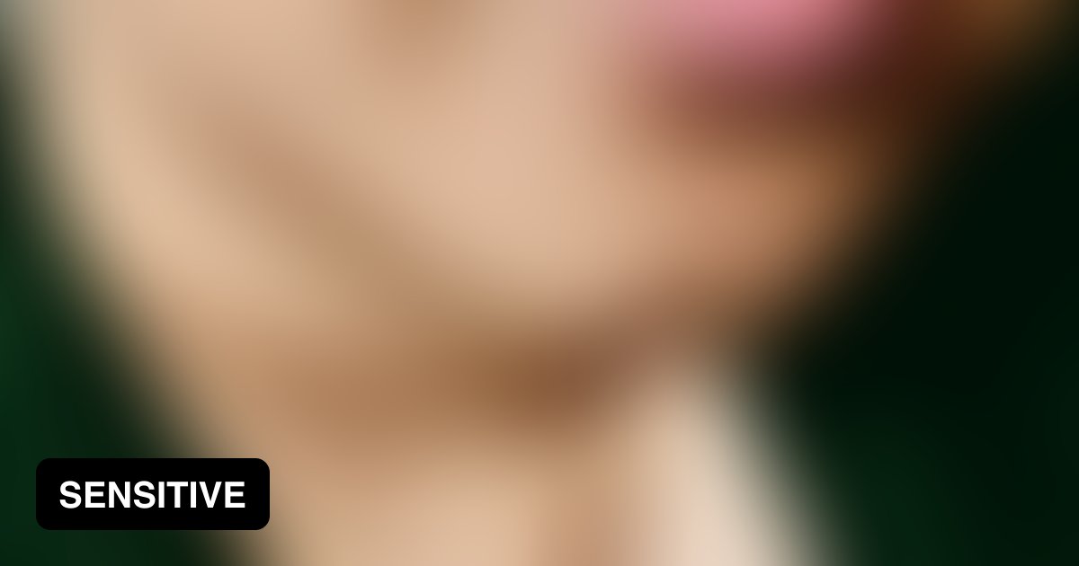 A tinge of lips and lines - 9GAG