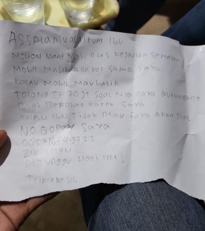 PERAMPOK DENGAN BAHASA YG TAK BIASA...apa kalimatnya? - 9GAG