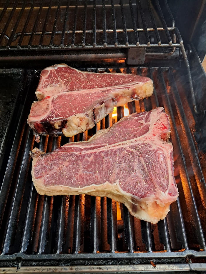 Still BBQ? Dry aged T-bone 700g each - 9GAG