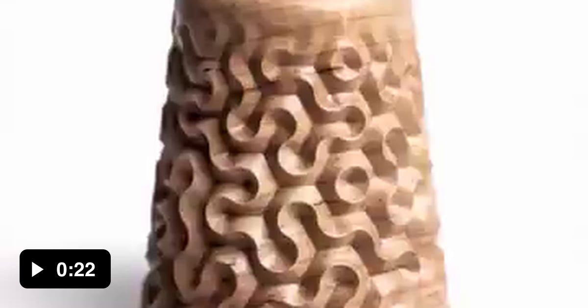 CNC machining pencil holder with a Truchet pattern. - 9GAG