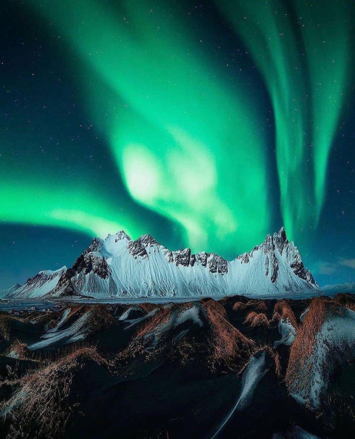Aurora borealis in Iceland - 9GAG