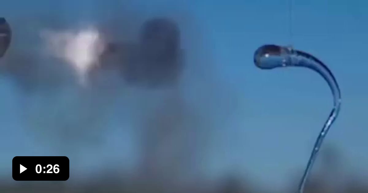 The insane durability of Prince Rupert's Drop - 9GAG