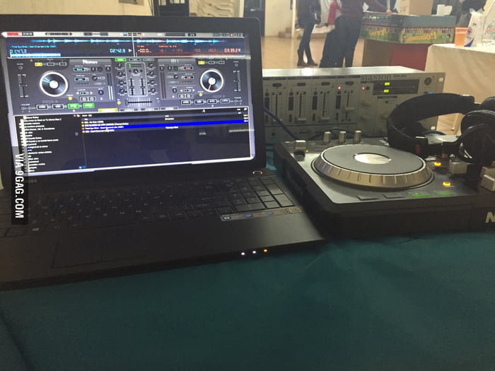 So I sort of learned how to DJ today.. - 9GAG