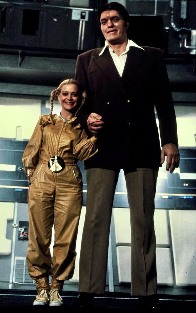 Jaws and Dolly. 1979 - 9GAG