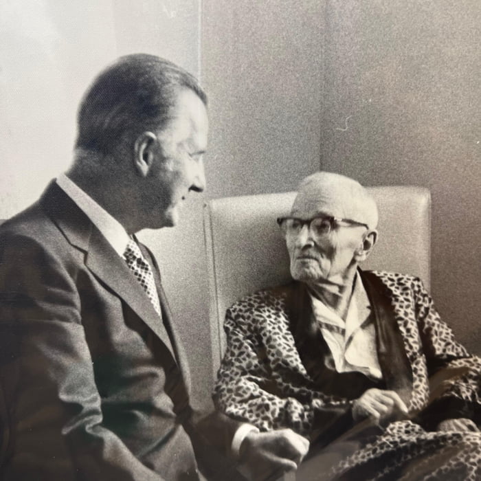 Spiro Agnew visiting Harry Truman (probably at Research Medical Center ...