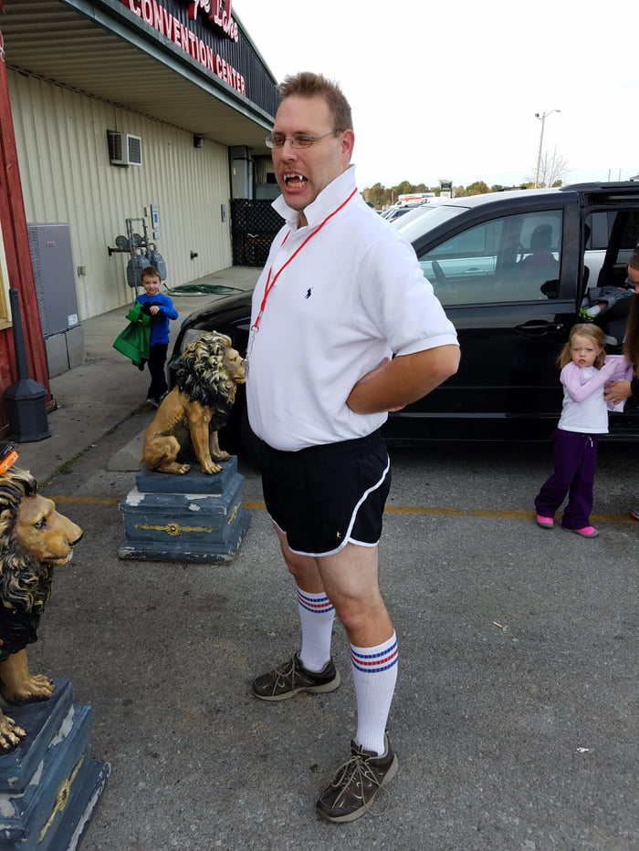 My friend dressed up as Coach Feratu - 9GAG