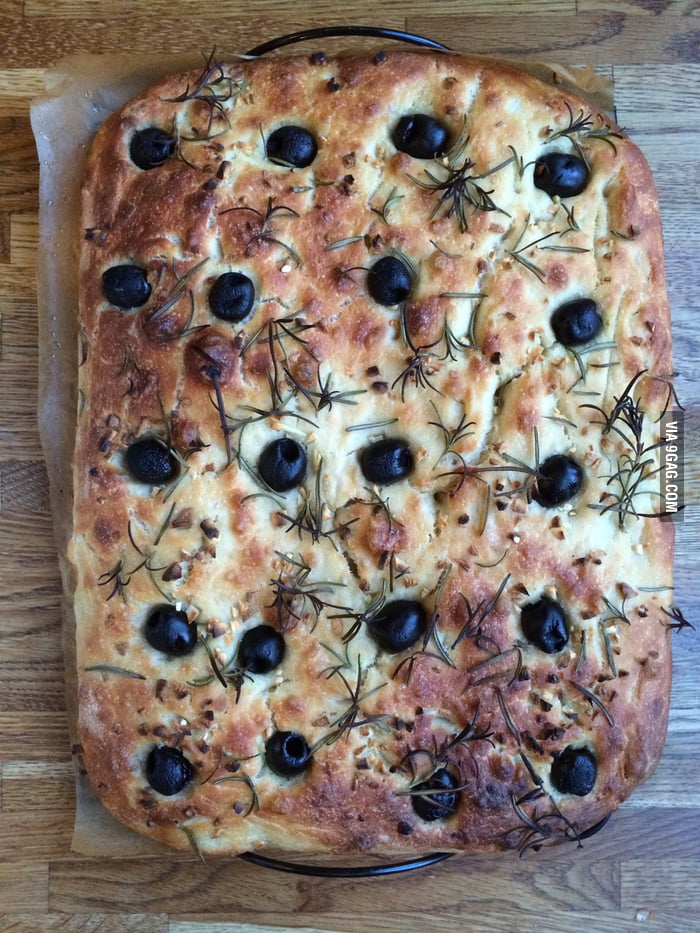 Homemade focaccia; goddamn I love my sister sometimes - 9GAG