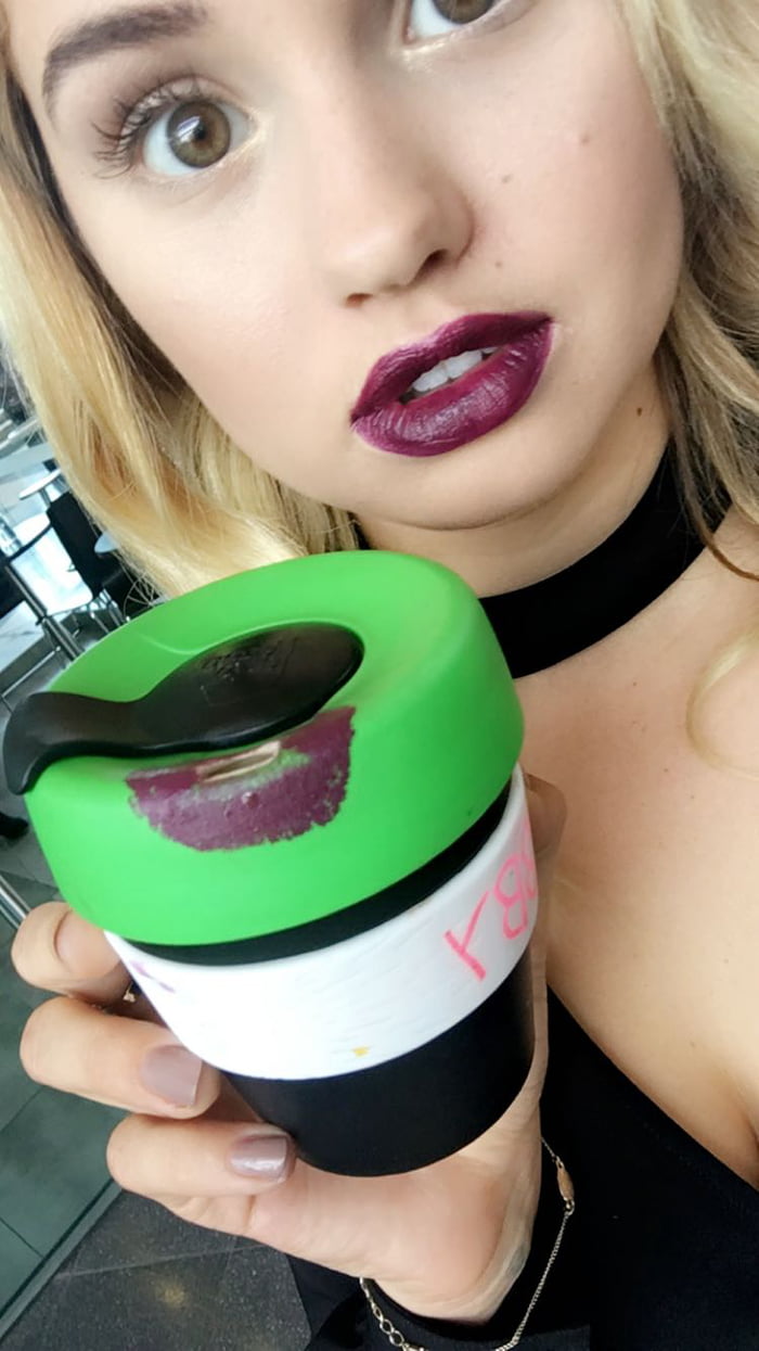 Debby Ryan Lips - 9GAG