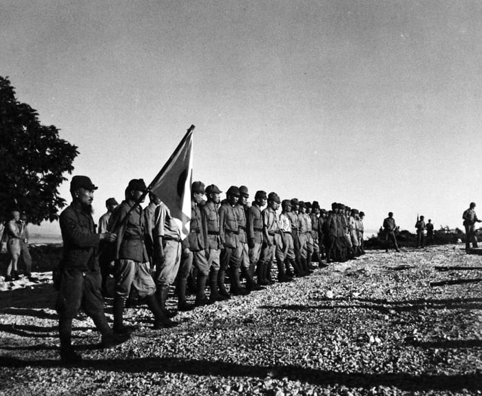 Forty-seven Japanese soldiers surrender on Saipan on 1 December 1945 ...