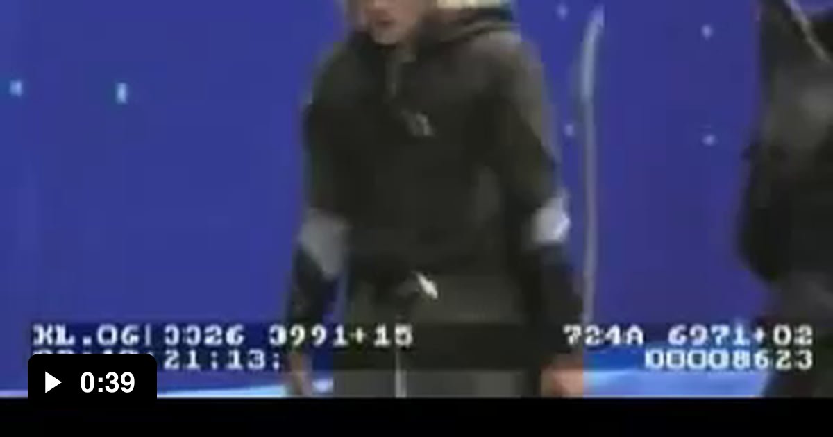 Watching Legolas talking about his bow breaking on the last day of ...