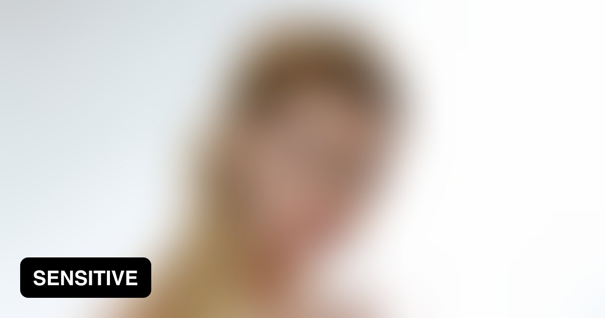 Anna Semenovich (Russian Singer) - 9GAG