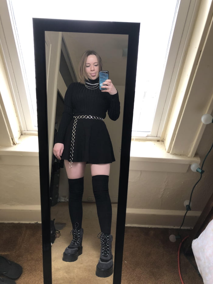 An alt look for today - 9GAG