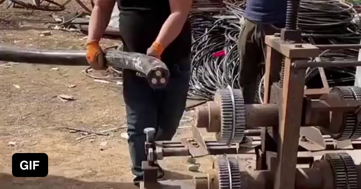 Totally wired - 9GAG