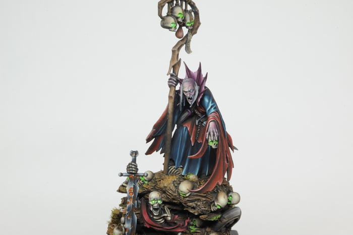 Finished my necromancer! I'm bringing it to a painting competition next ...