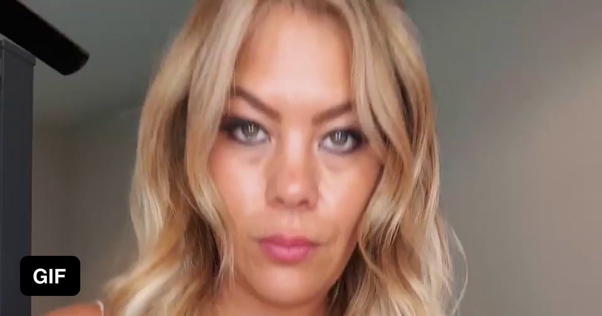 This Mom is tighter and bigger than you thought - 9GAG