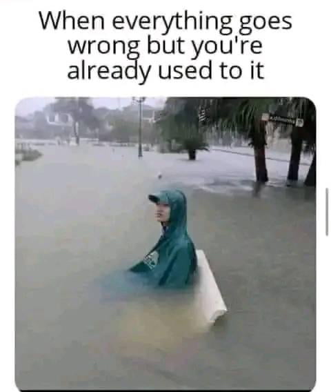 Just smile and wave - 9GAG