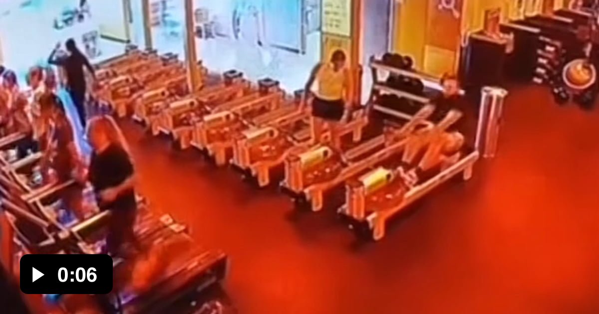 How to make a girl wet in the gym - 9GAG