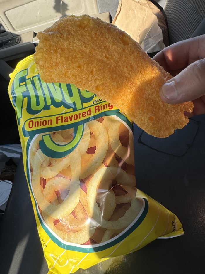 The size of this bloke - 9GAG