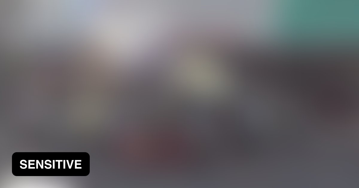 Observing a fascinating behavior then bonk - 9GAG