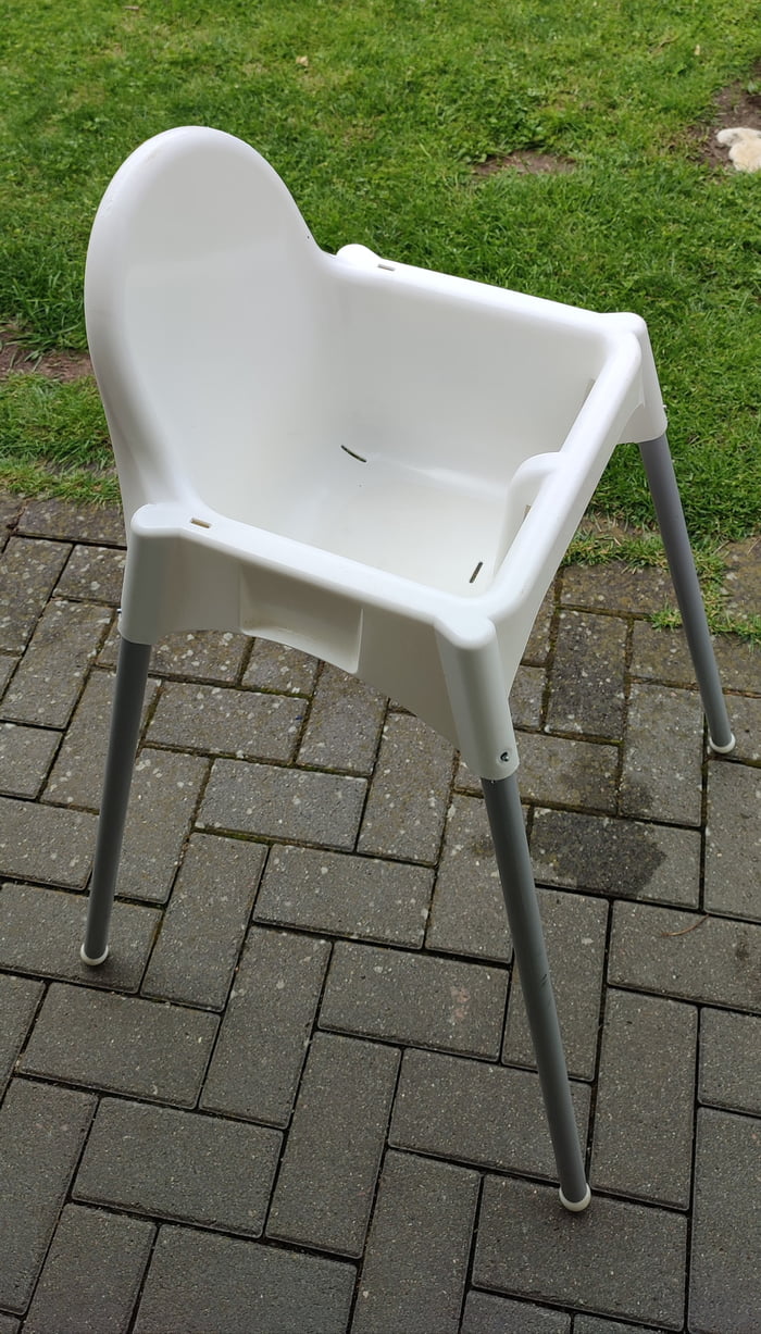 Who else is tripping over this kind of chair on a regular basis ...