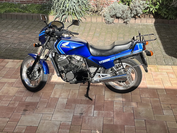 Honda VT500E - 9GAG