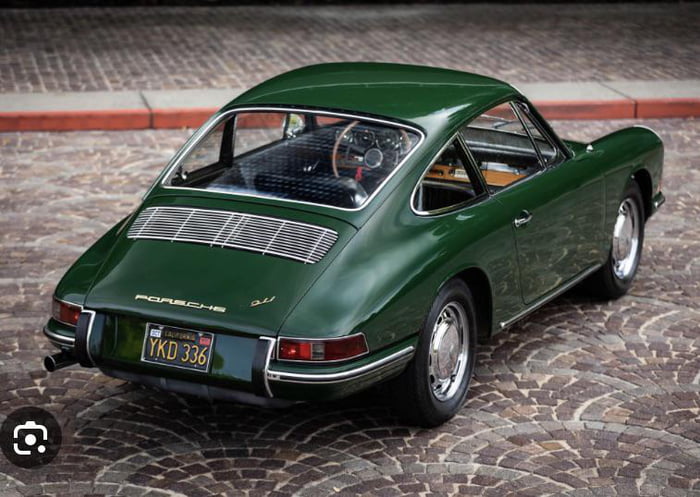 Most beautiful care rear end (1967 Porsche 911) - 9GAG