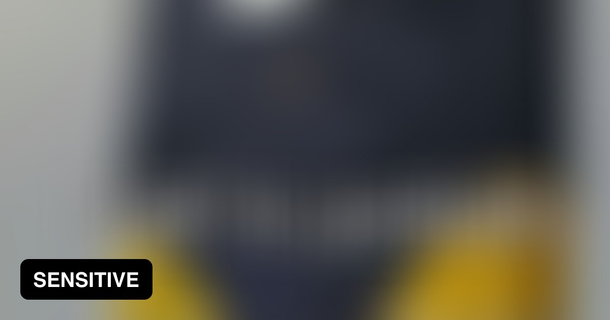 What is this massive boobage on 9gag? Itty Bitty Titty Committee For The Win! - 9GAG