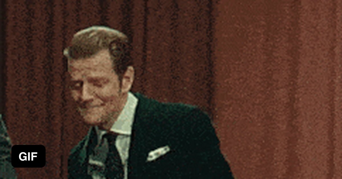 Just Sam Lake dancing - 9GAG