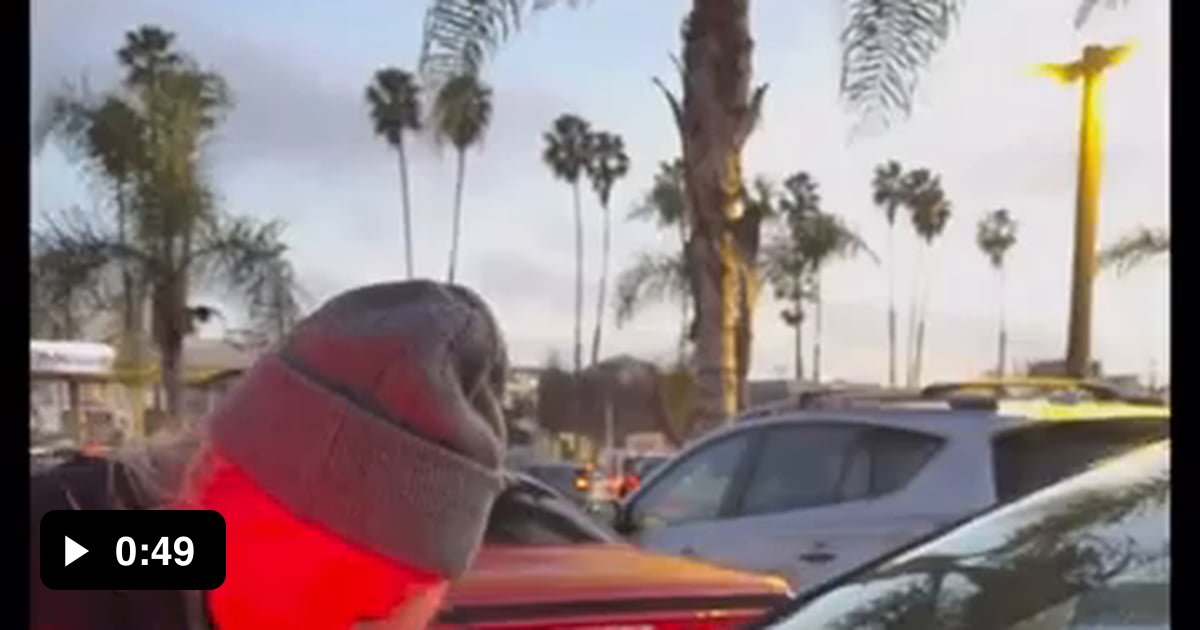 Fix or flee? Both! - 9GAG